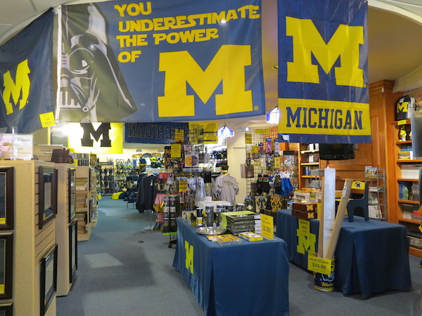 ミシガン大学を散策 – Detroiterのひとり言